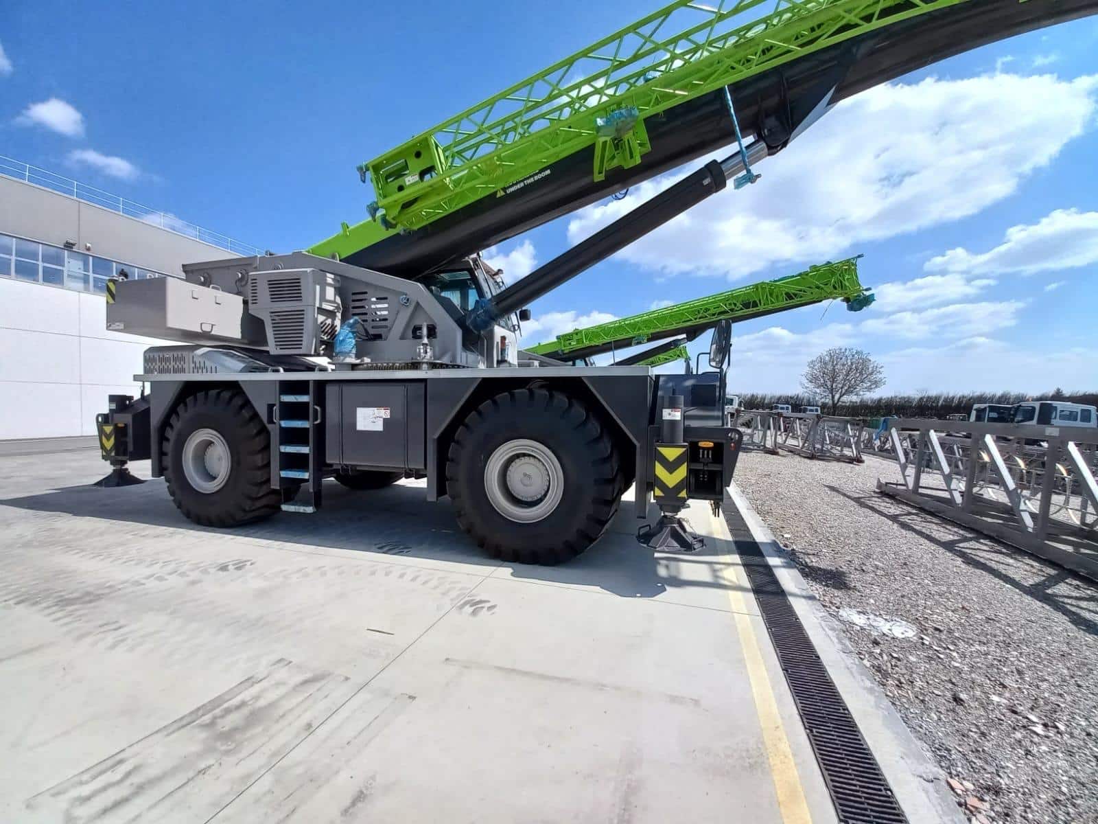 Autogru Zoomlion ZRT 600 - Tecno Trades